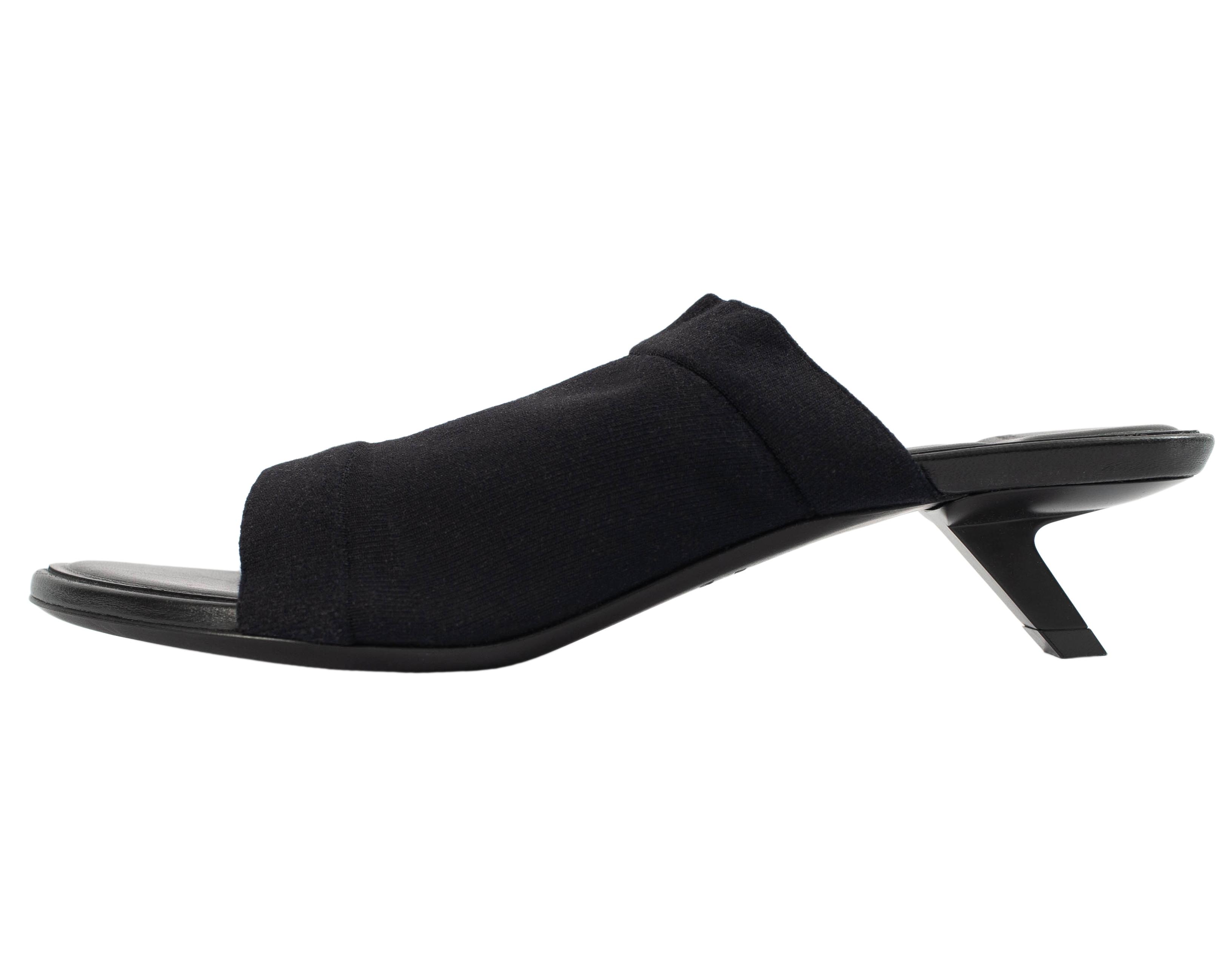 Shop Void shoes for women online at SV77