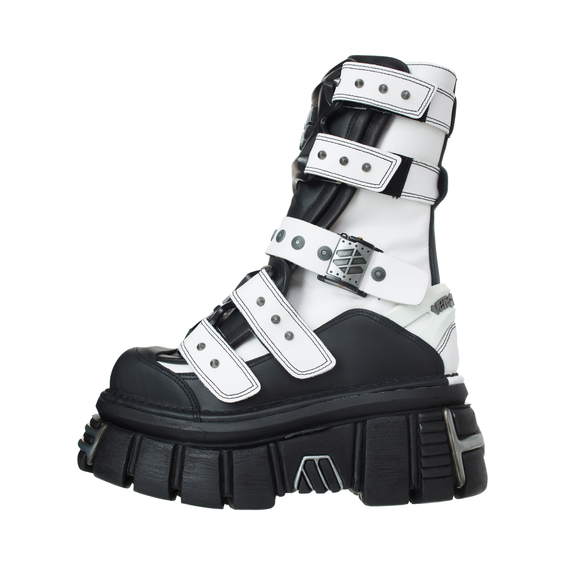 Shop VETEMENTS shoes for men online at SV77