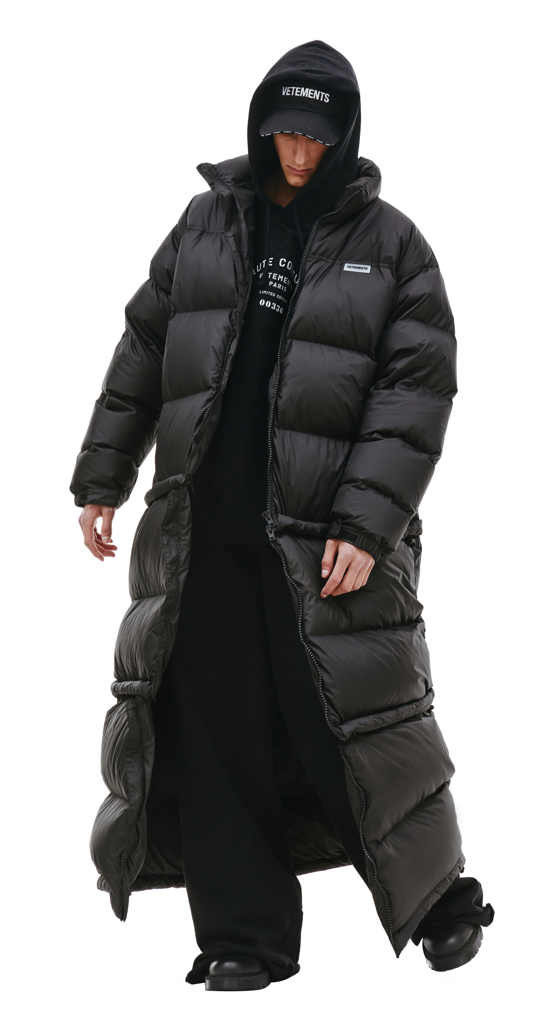 Shop VETEMENTS coats & jackets for men online at SV77