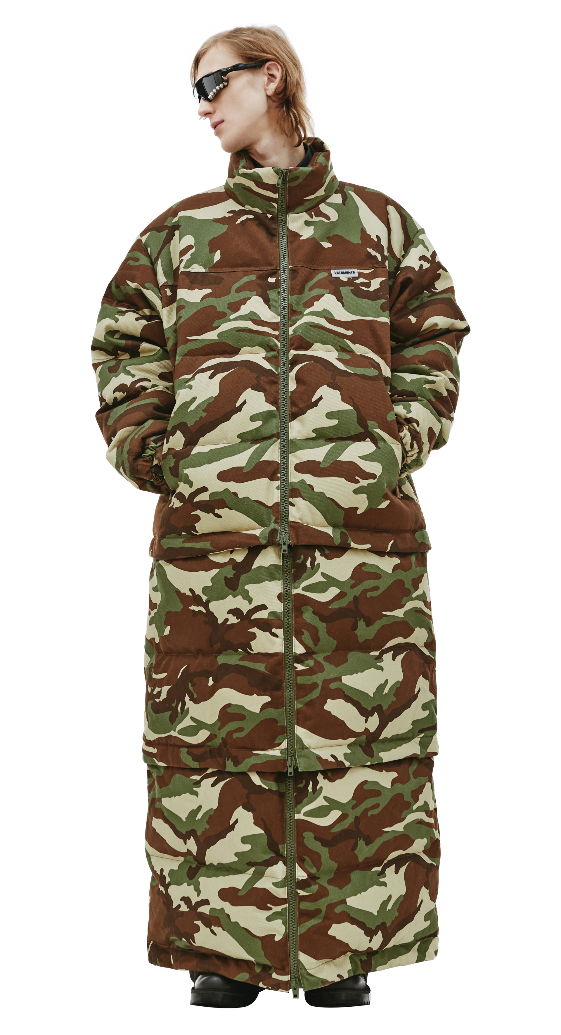 Shop VETEMENTS coats & jackets for men online at SV77