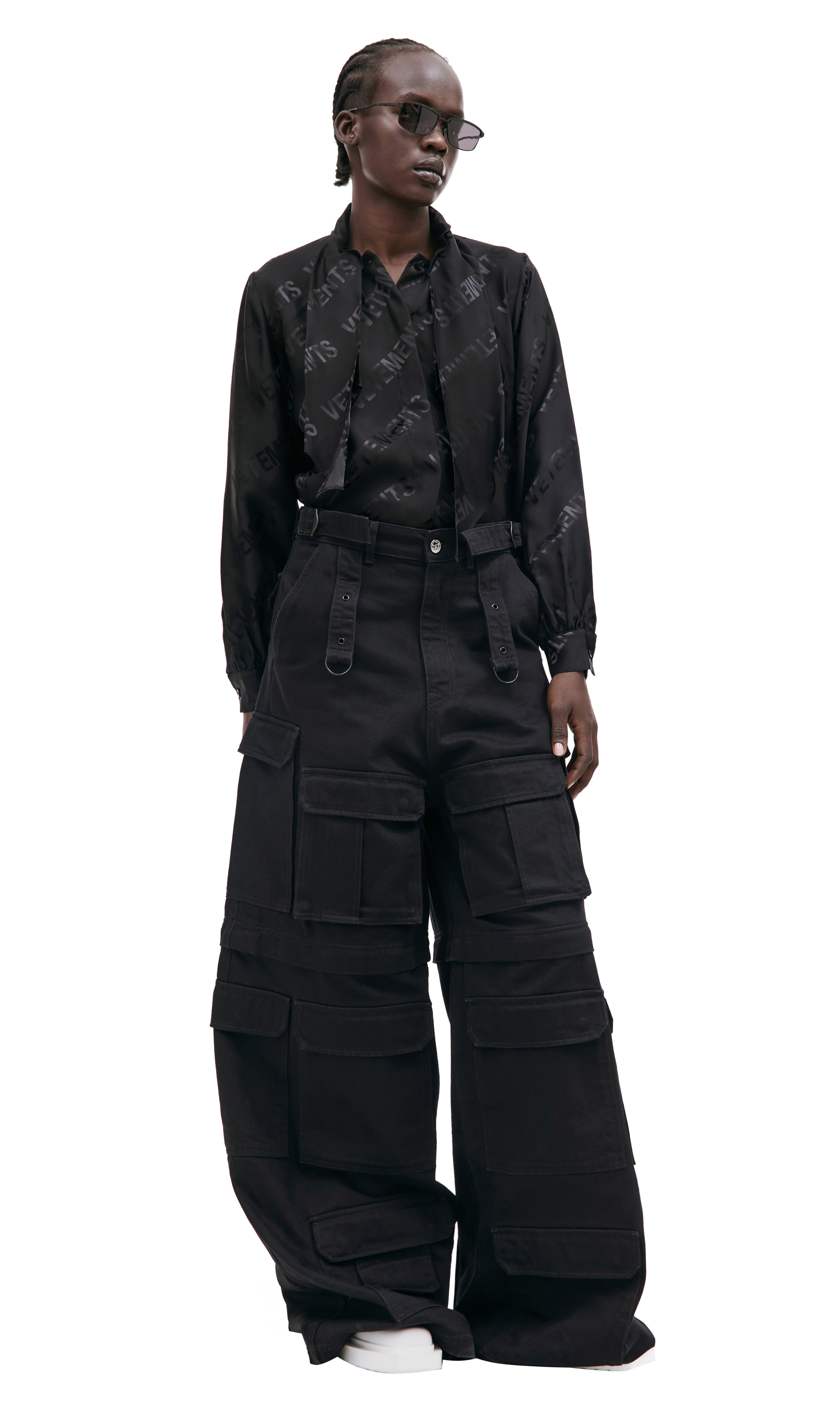 Женские брюки VETEMENTS, купить по цене от 40 050 руб. в интернет ...