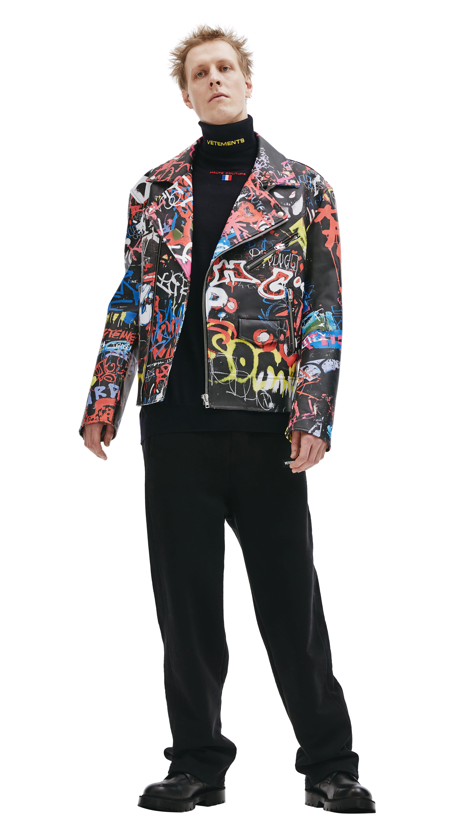 Shop VETEMENTS coats & jackets for men online at SV77
